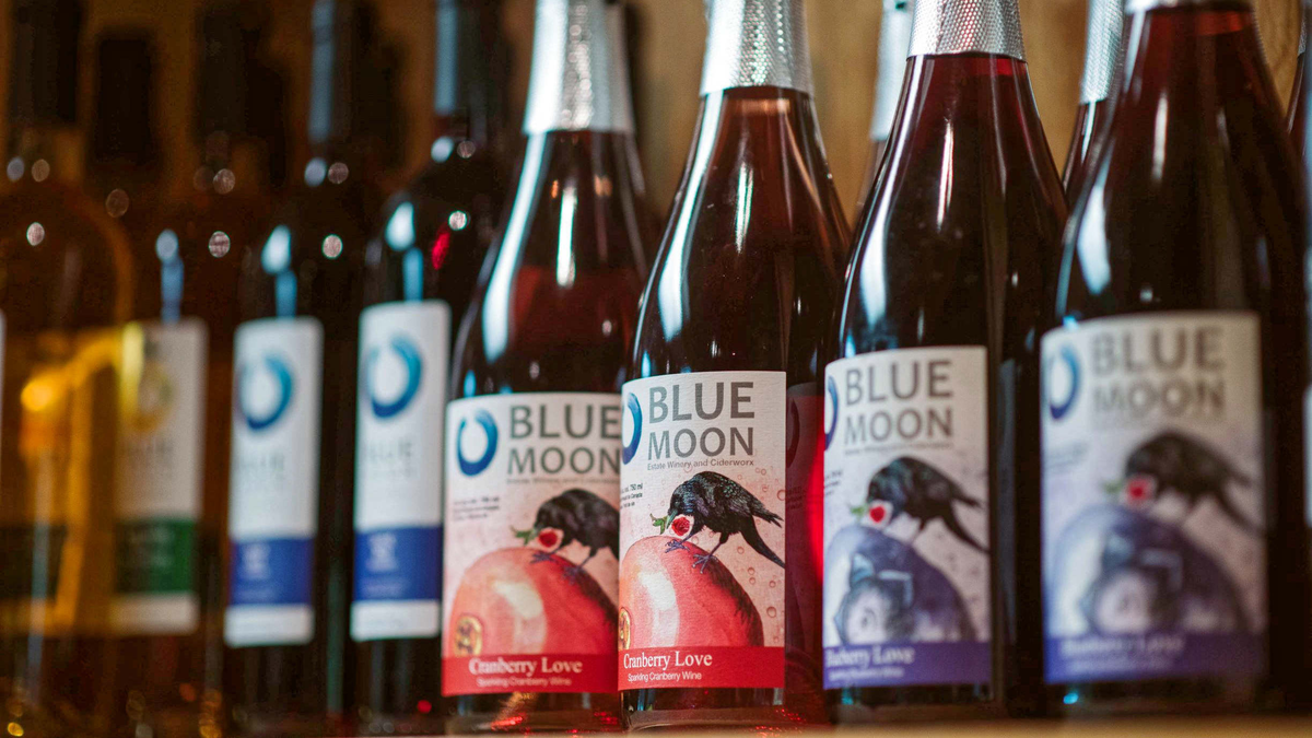 Blue Moon Sparkling Wine Series – Raven's Moon Estate Winery & Cider Worx